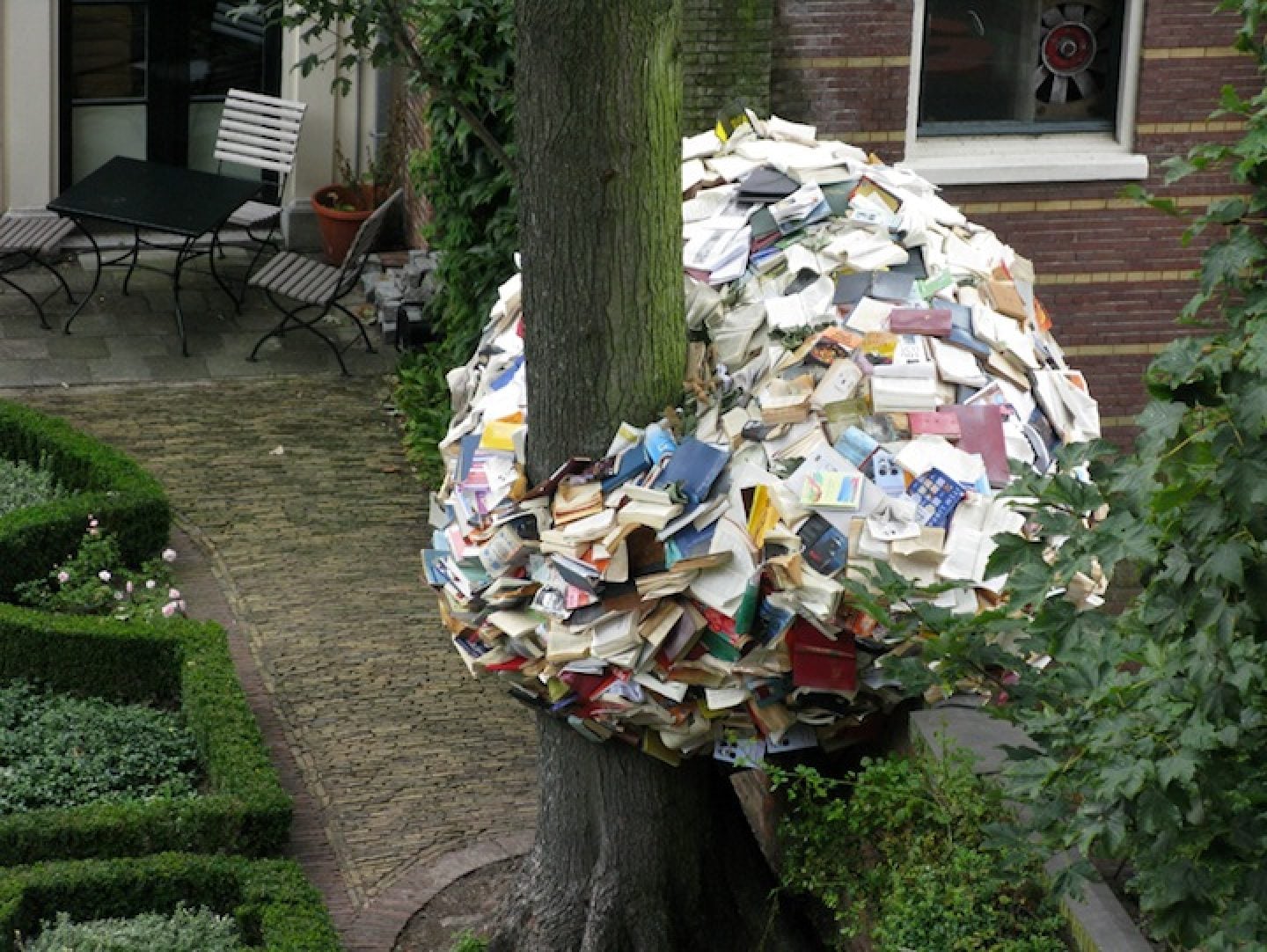 Book Sculptures - IGNANT