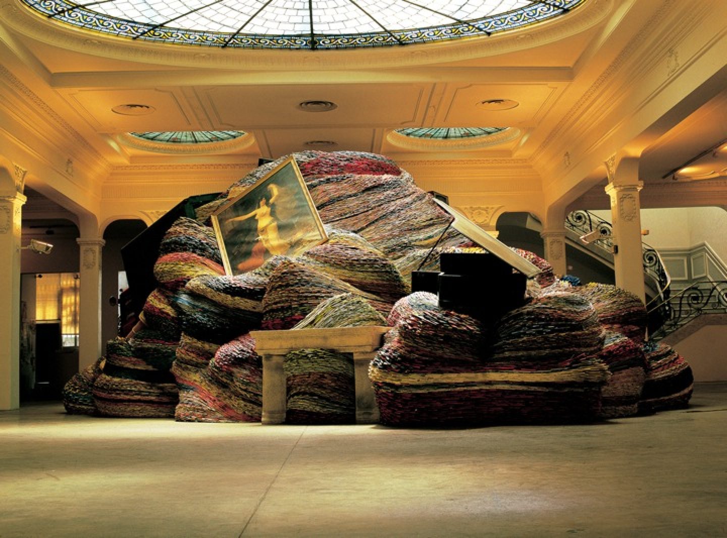 Magazine Sculptures - IGNANT