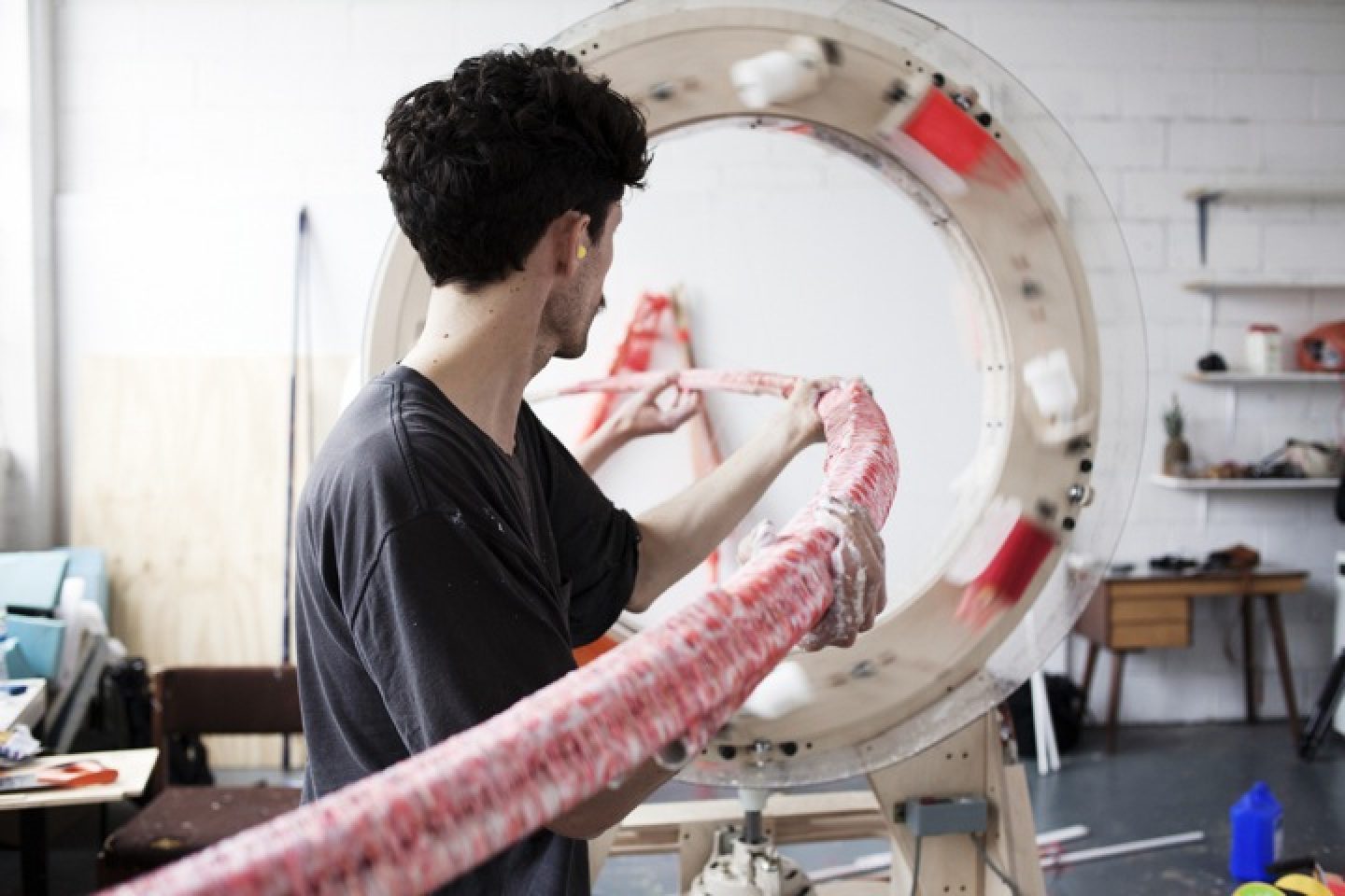 Thread Wrapping Machine - IGNANT