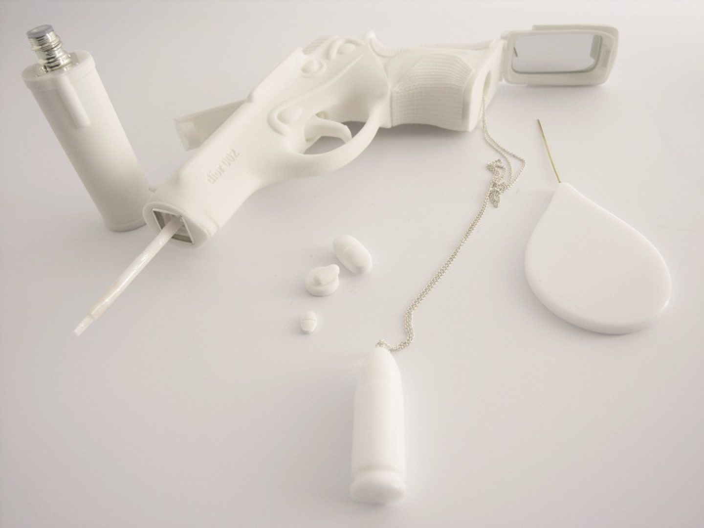 7 Necessities - IGNANT