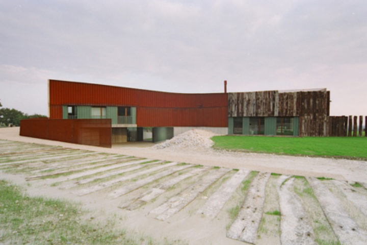 18.36.54 House by Daniel Libeskind - IGNANT