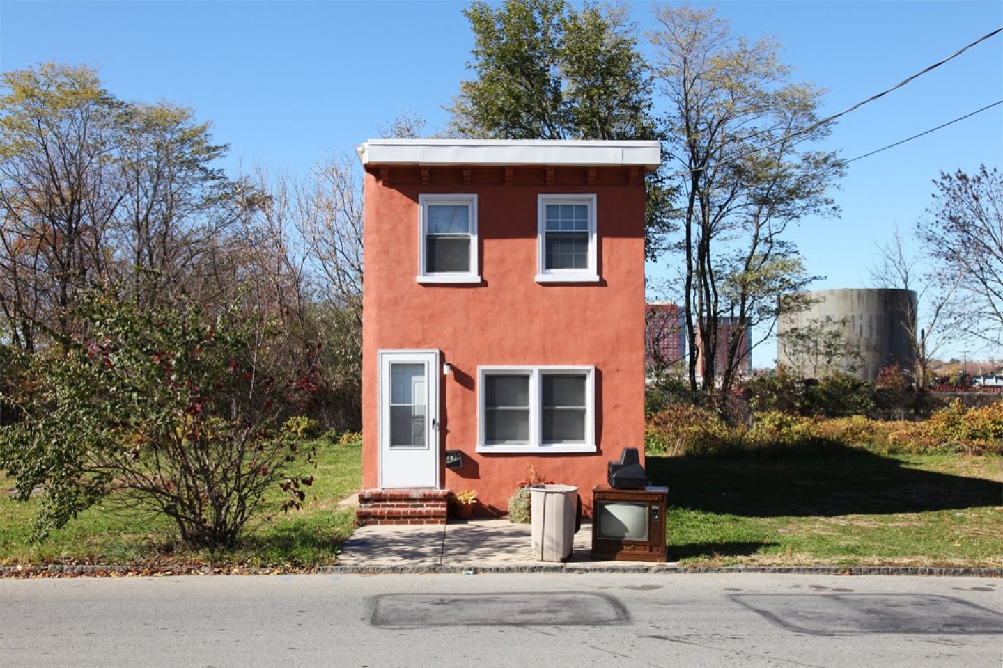 Last House Standing - IGNANT