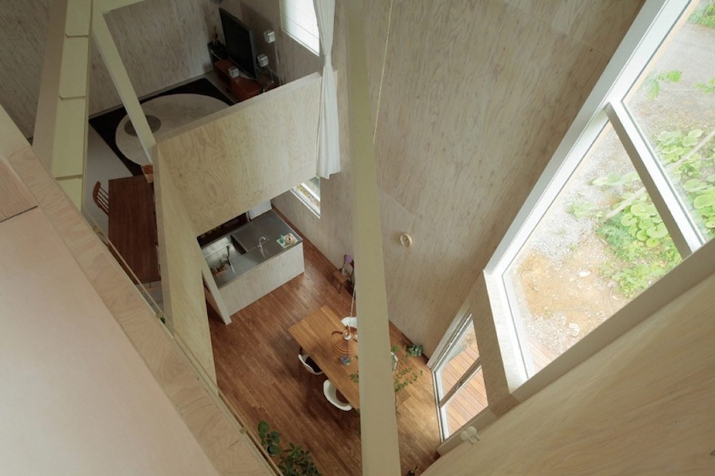 The Small Box House - IGNANT