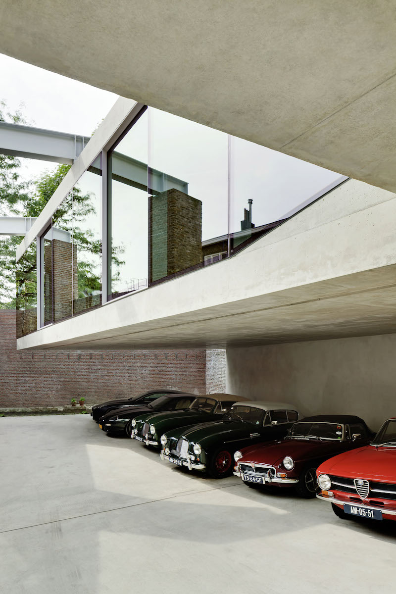 The House of a Vintage Car Collector - IGNANT