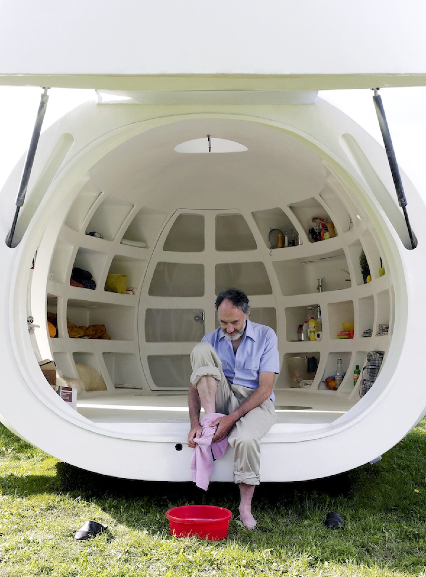 Blob VB3 mobile home - IGNANT