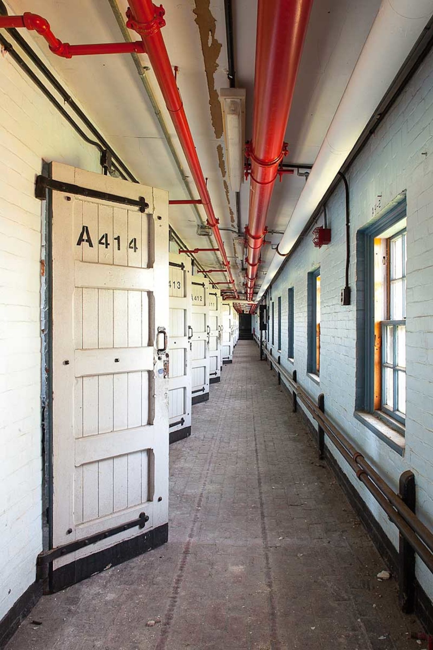 American Asylums by Jeremy Harris - IGNANT