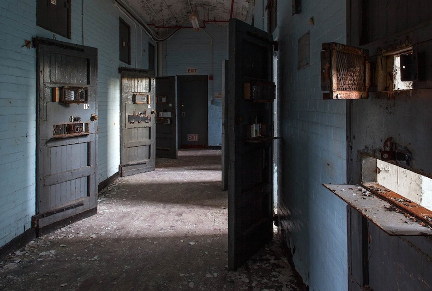 American Asylums by Jeremy Harris - IGNANT
