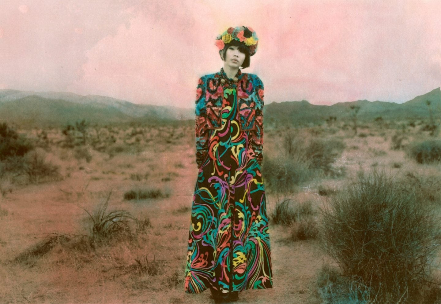 Hand-Colored Photographs By Shae de Tar - IGNANT