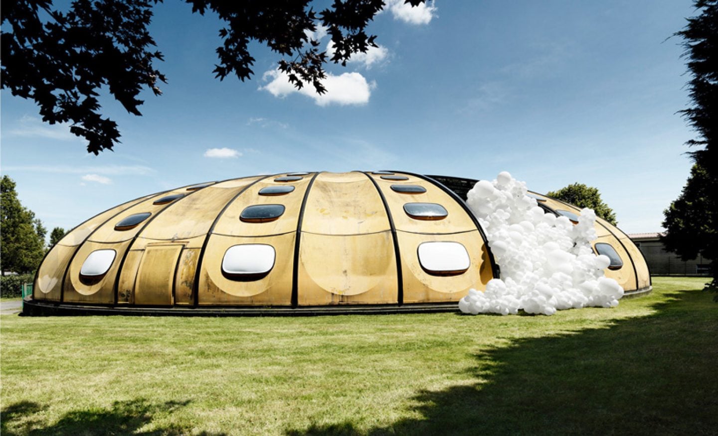 Invasion by Charles Pétillon - IGNANT