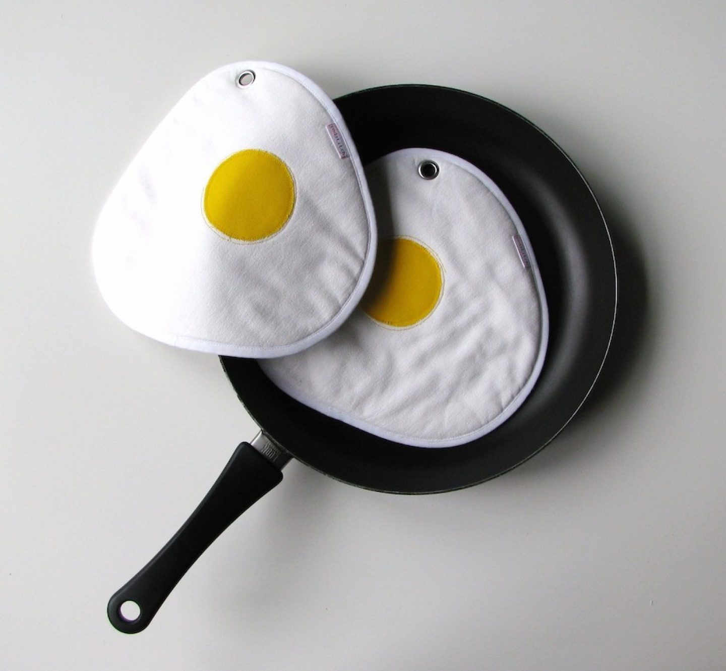 Top 10 Accessories For Your Easter Celebration - IGNANT