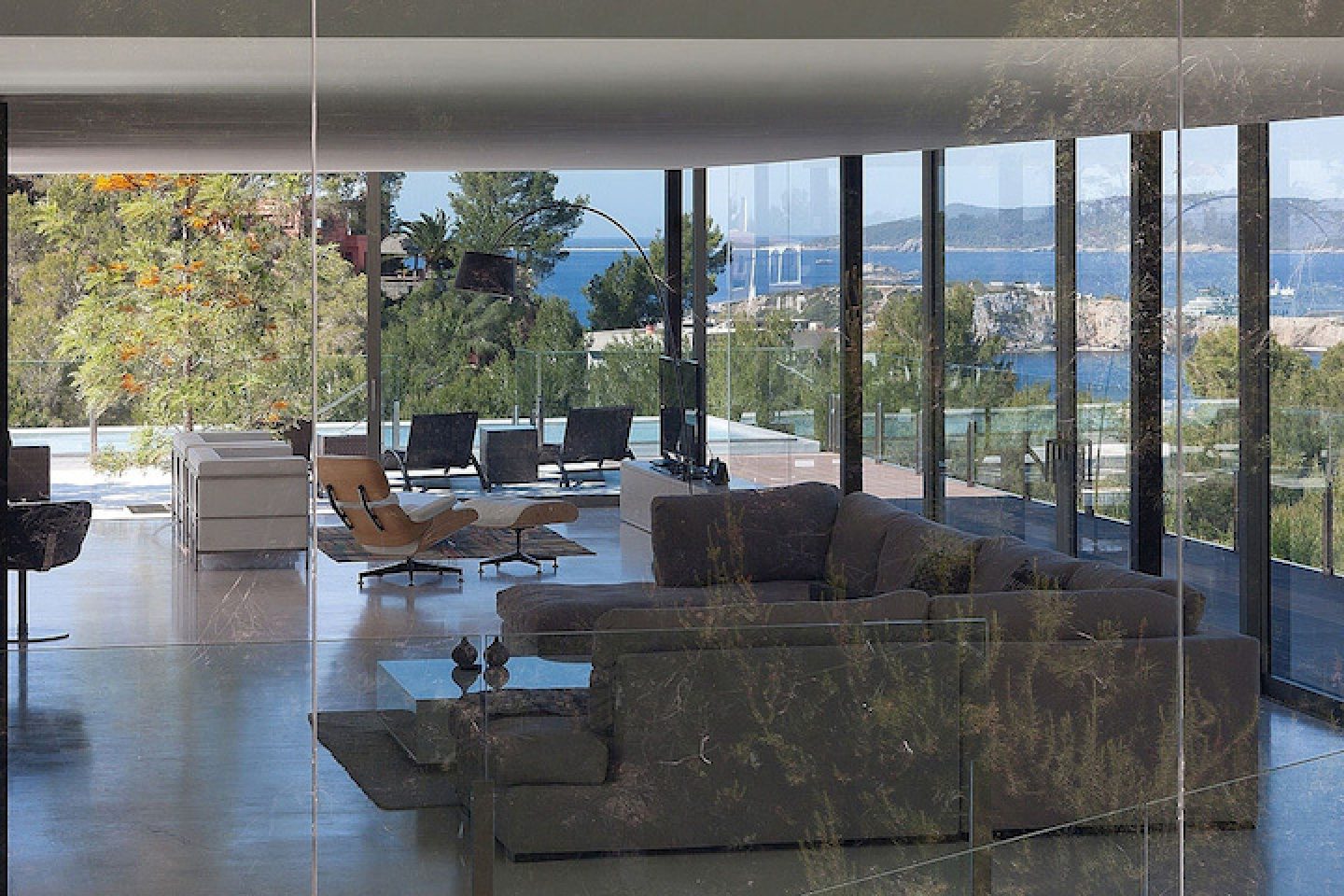 AABE Designed A Translucent House With Spectacular Views Of The ...