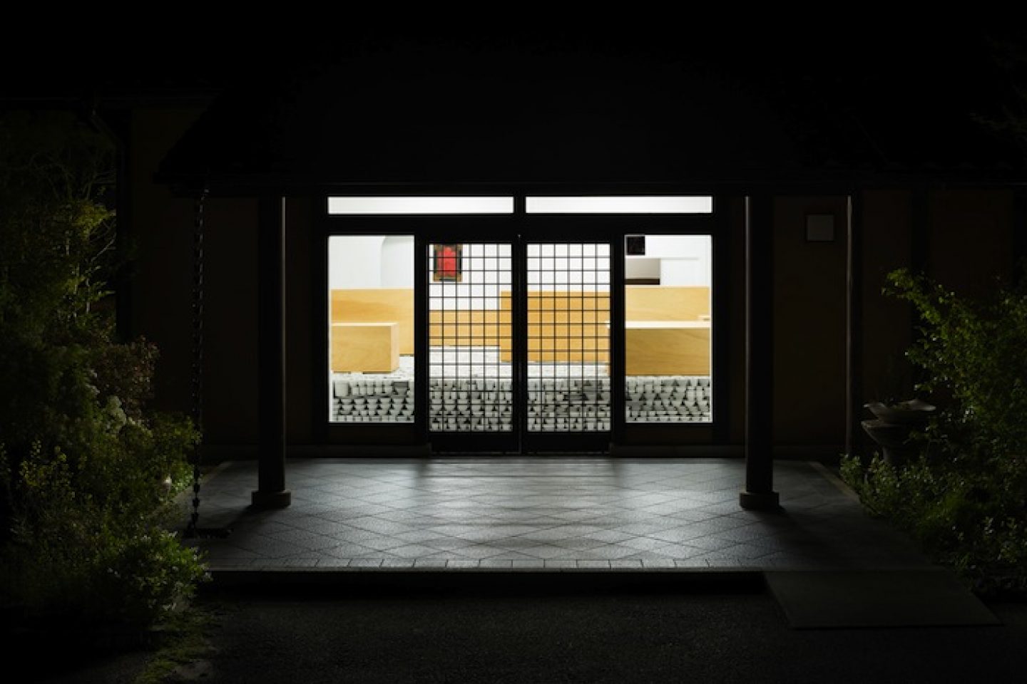 Yusuke Seki Designs A Shop With 25,000 Pieces Of Tableware - IGNANT