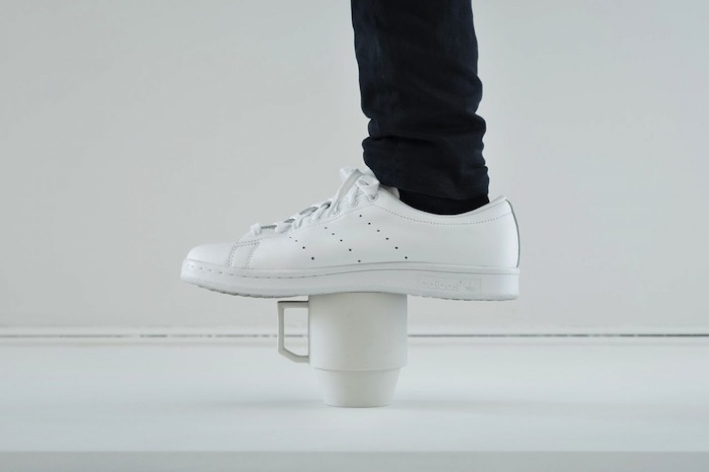 Yusuke Seki Designs A Shop With 25,000 Pieces Of Tableware - IGNANT