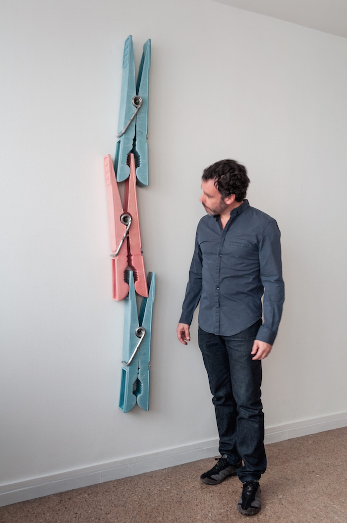 Artist Rómulo Celdrán Turns Everyday Objects Into Oversized Sculptures ...