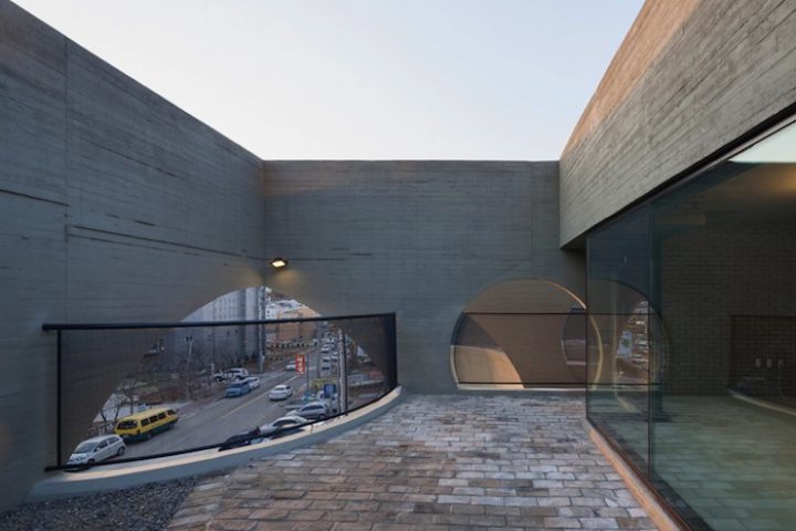 A Quirky Moon-Shaped Building By Moon Hoon Architects - IGNANT