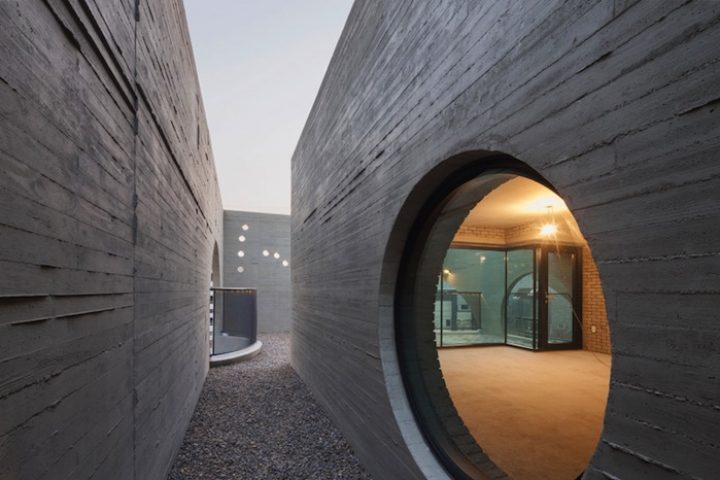 A Quirky Moon-Shaped Building By Moon Hoon Architects - IGNANT