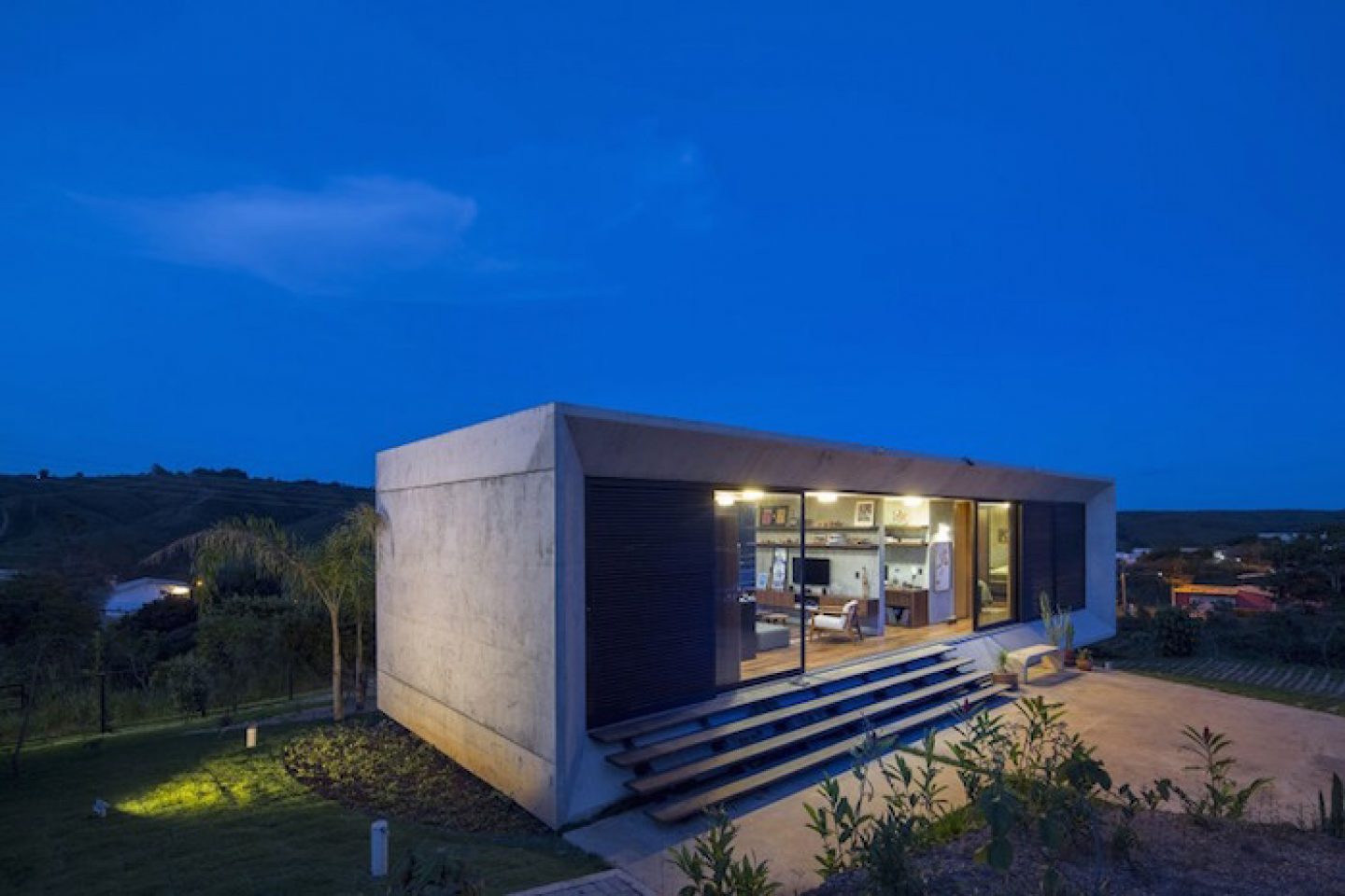 A Minimal Concrete House Offering Stunning Views From Both Sides - IGNANT