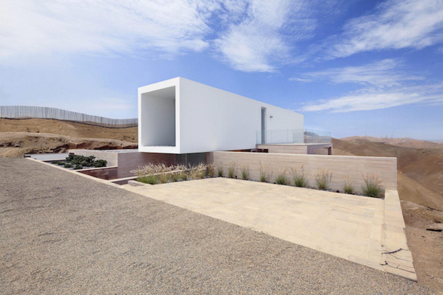 A Concrete Home On A Cliff In Peru By Domenack Arquitectos - IGNANT
