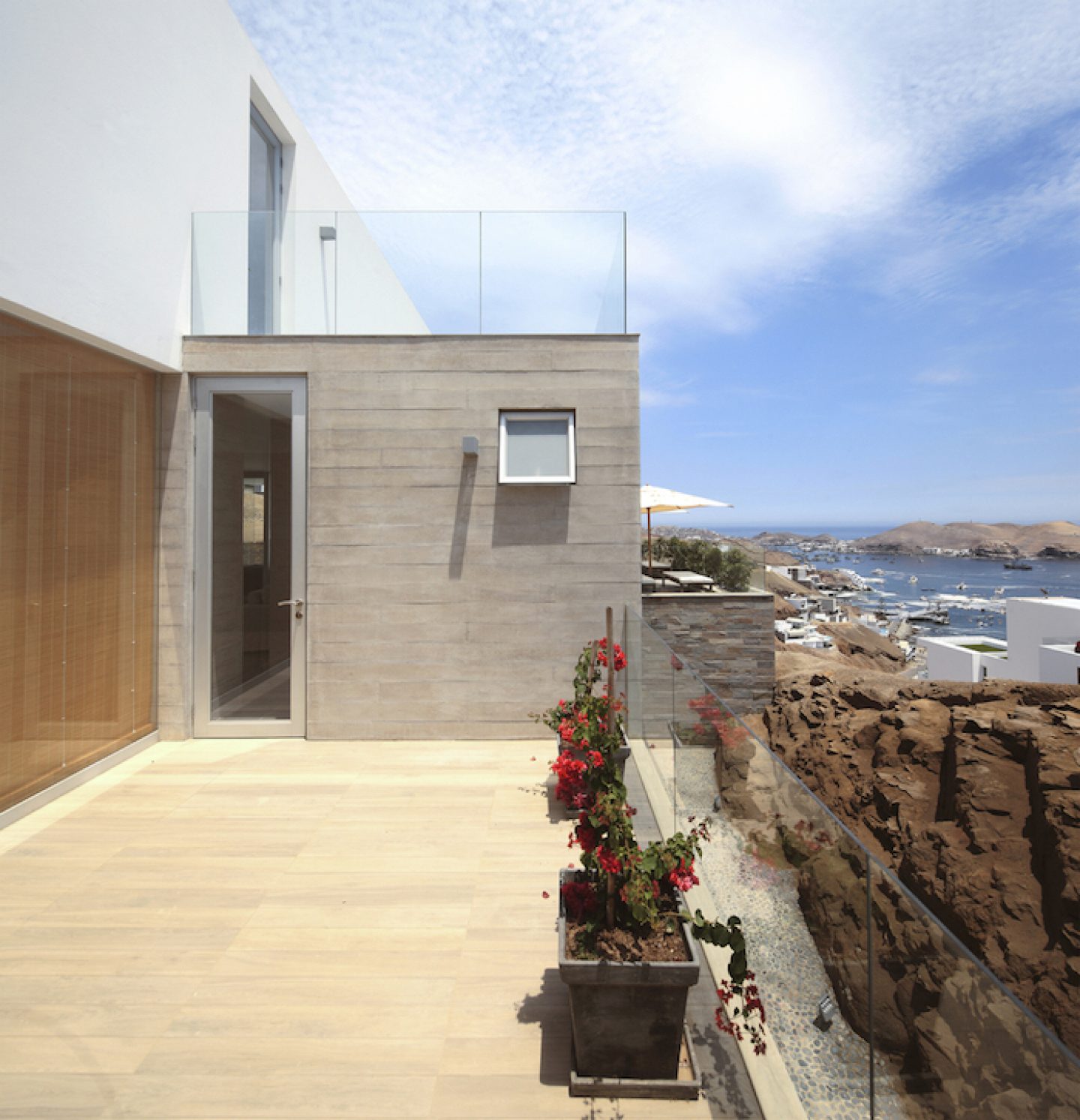 A Concrete Home On A Cliff In Peru By Domenack Arquitectos - IGNANT