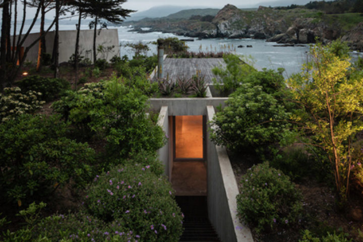 Surreal Portraits Exploring Isolation By Ben Zank - IGNANT