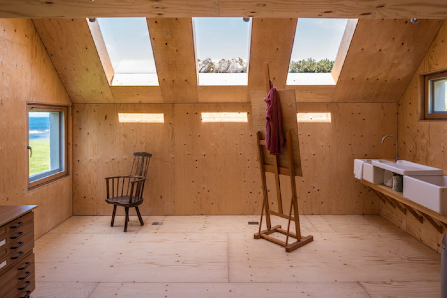 A Spiky Artist Studio At The Scottish Seaside By Studio Weave - IGNANT