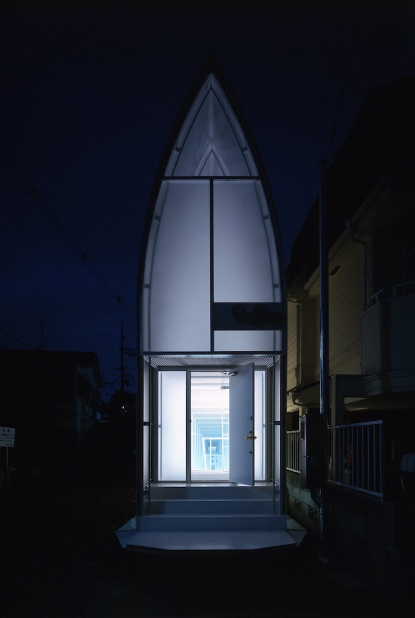 A Futuristic Translucent House By Atelier Tekuto - IGNANT