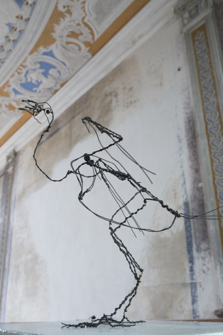 Intricate Wire Sculptures By David Oliveira - IGNANT