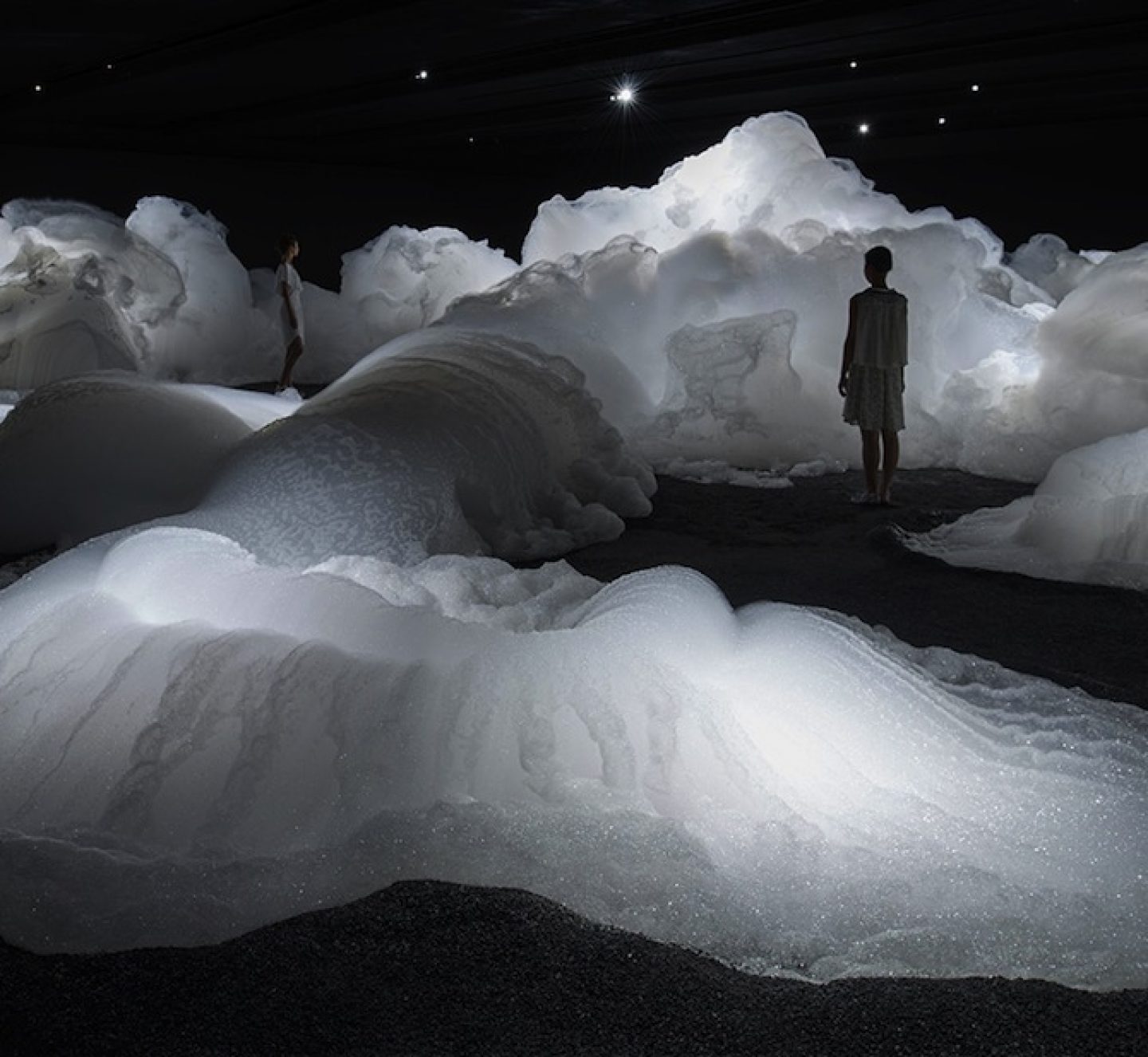 A Cloud-Like Foam Installation By Kohei Nawa - IGNANT
