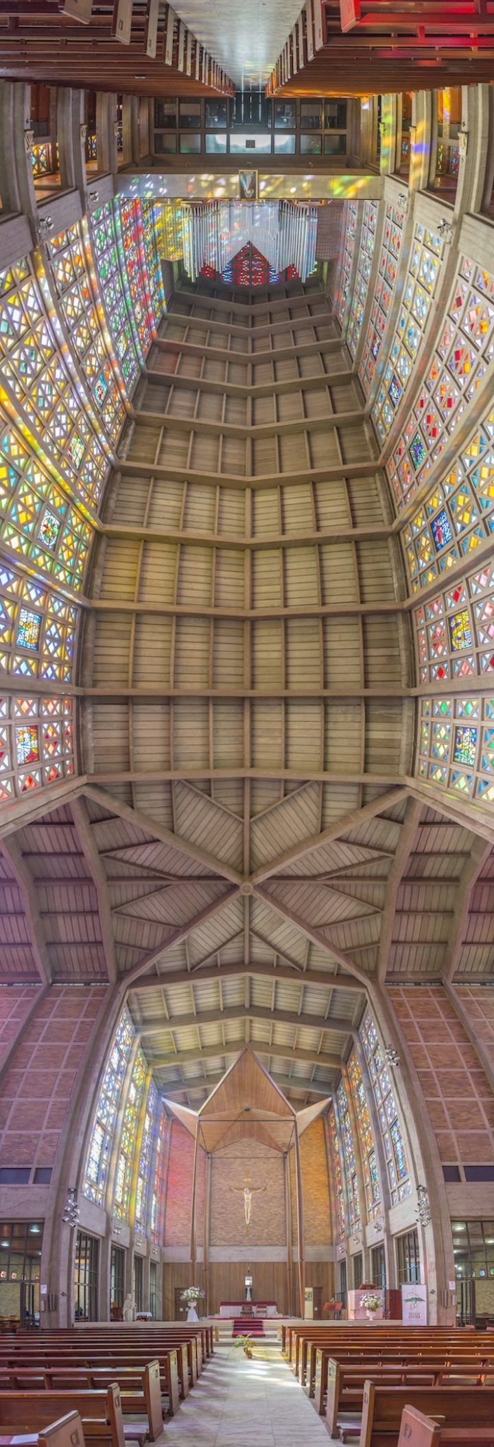 Incredible Vertical Panoramic Photos Of Churches By Richard Silver - IGNANT