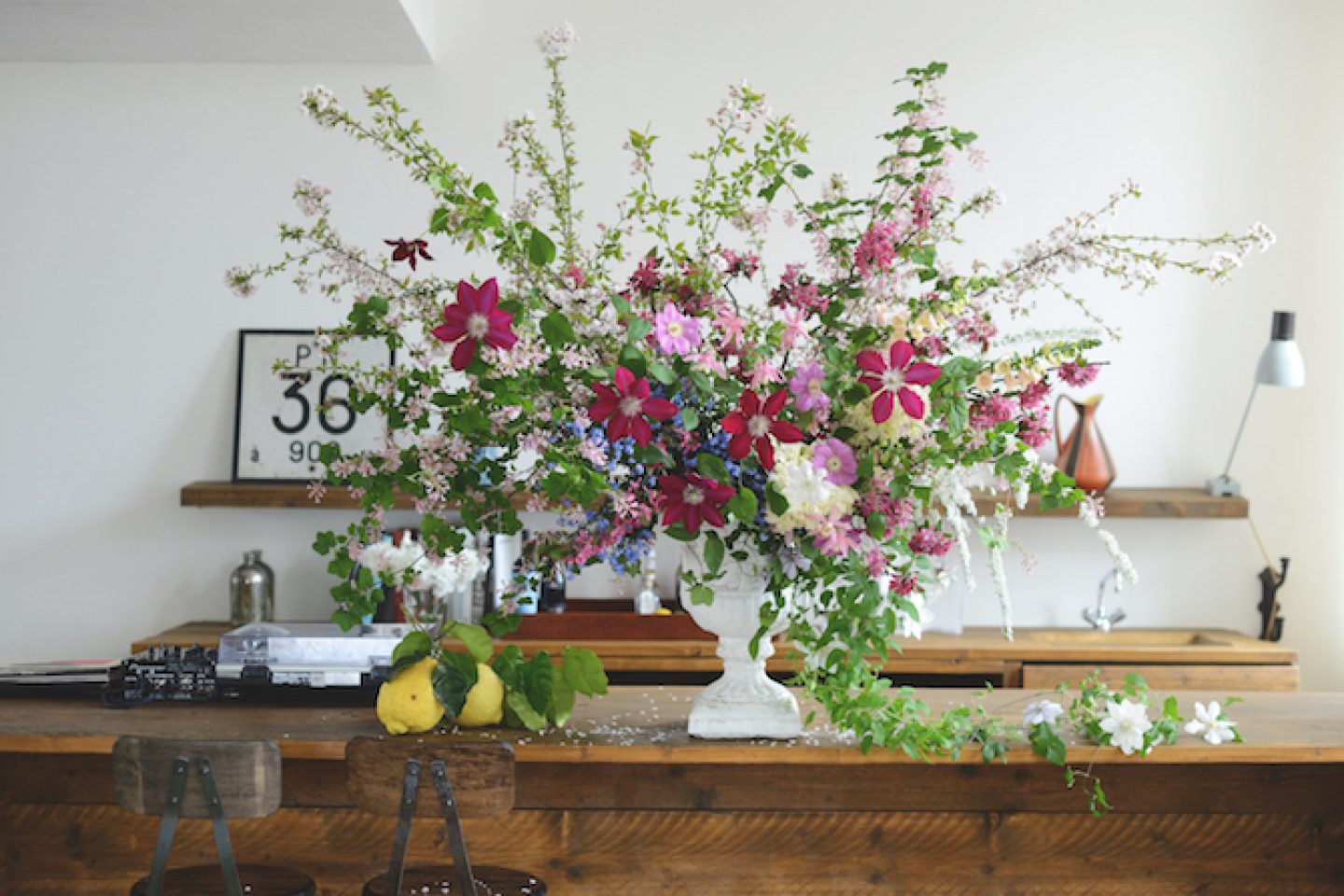 Delicate Flower Art By Mary Lennox Flowers - IGNANT