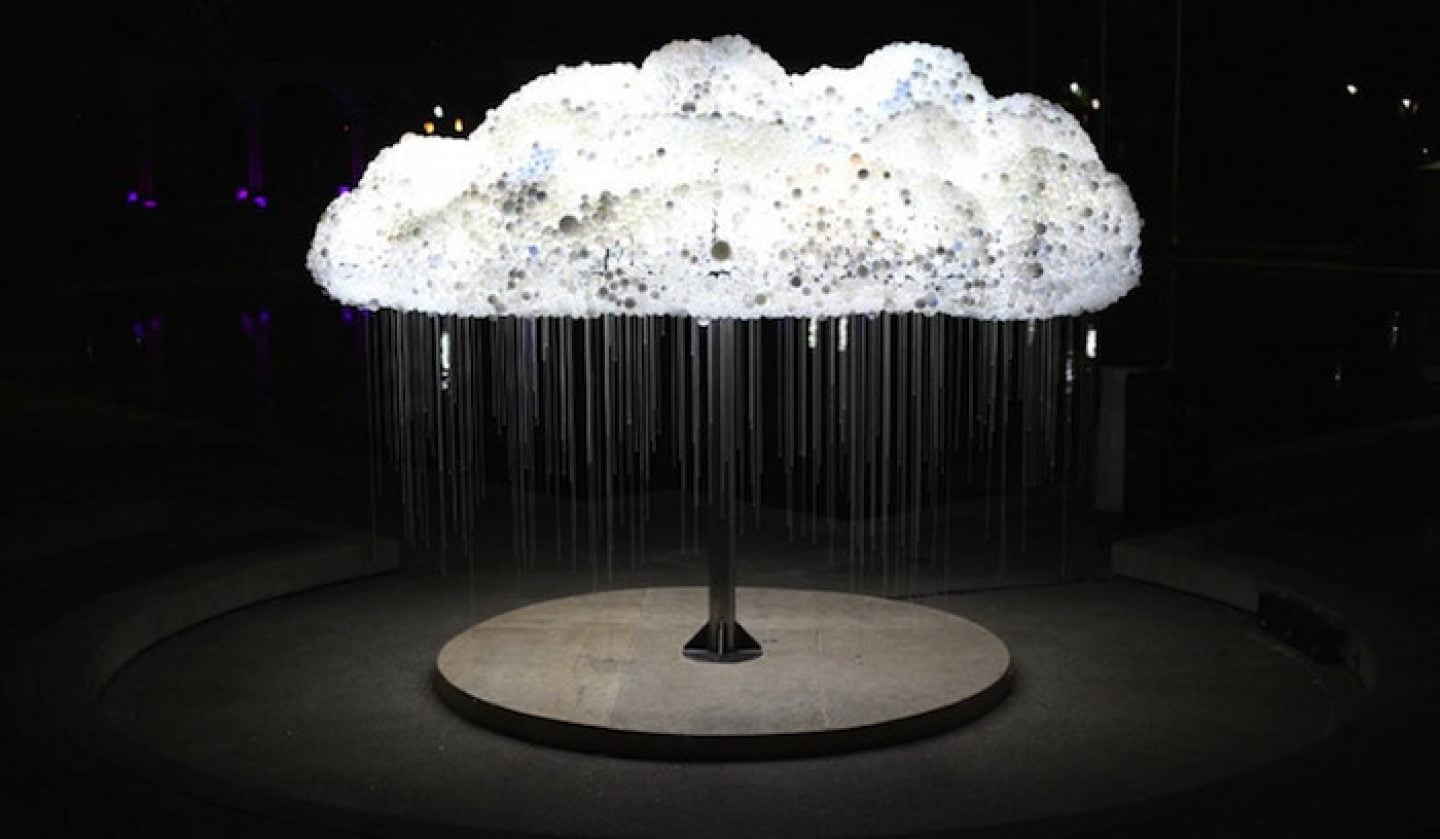 An Interactive Cloud Installation Made Of 6,000 Lightbulbs - IGNANT
