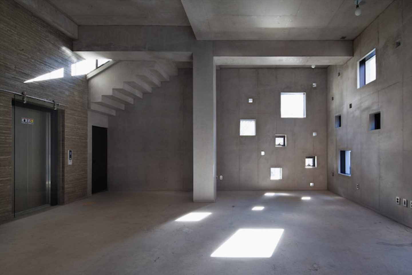 A Lopsided Tower Block in Seoul - IGNANT