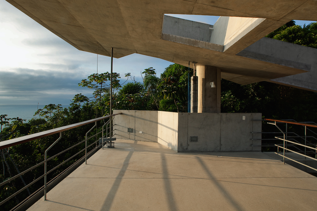 A Floating Beach Home In Brazil By SPBR Arquitetos - IGNANT