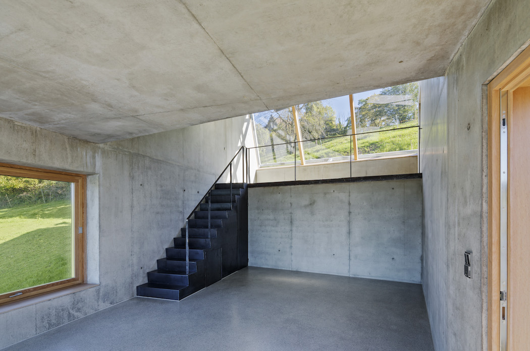 An Artist's Studio Inspired By Camera Design - IGNANT