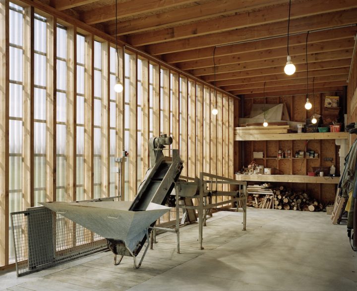 An Oyster Shack Retreat By RAUM Architects - IGNANT