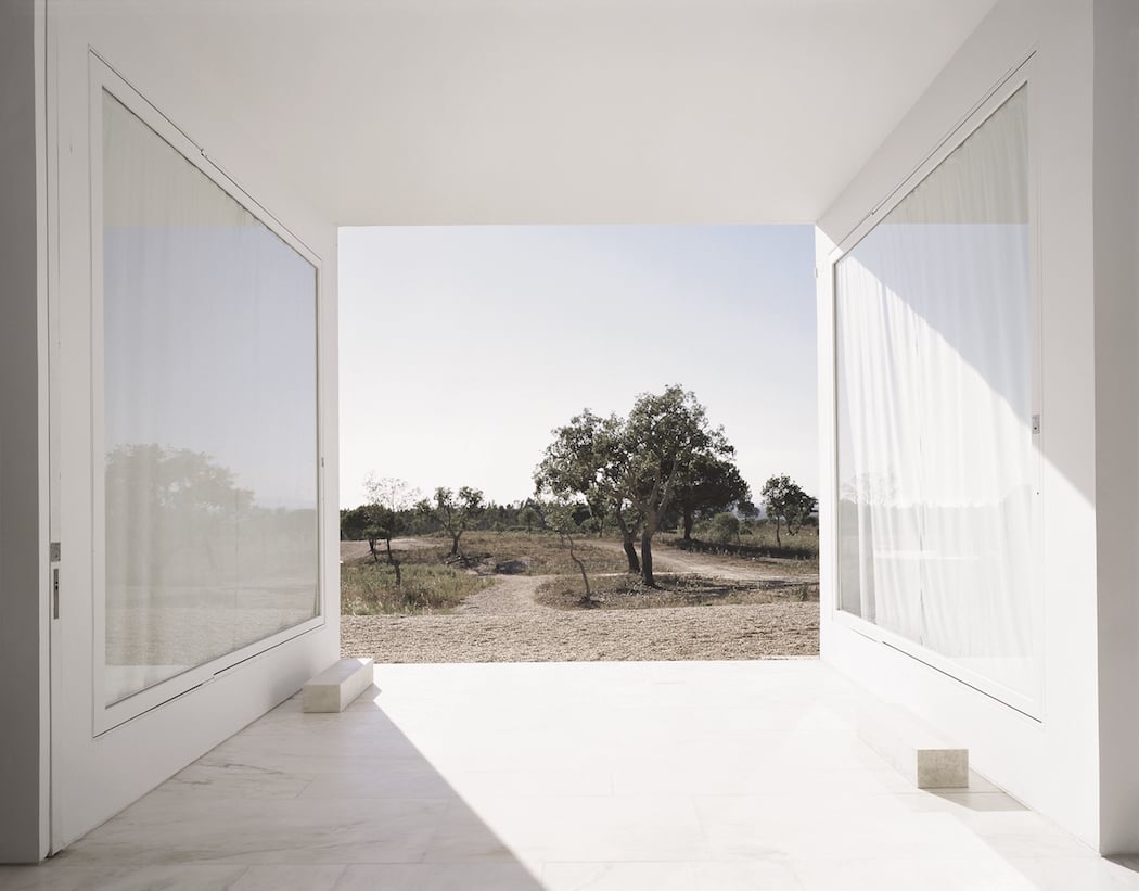 A Simple House In Portugal By Aires Mateus | iGNANT.com