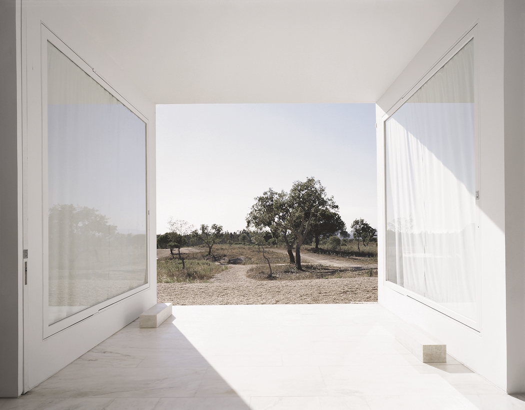 A Simple House In Portugal By Aires Mateus - IGNANT