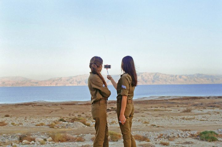 In Between The Daily Routines Of Female Israeli Soldiers - IGNANT