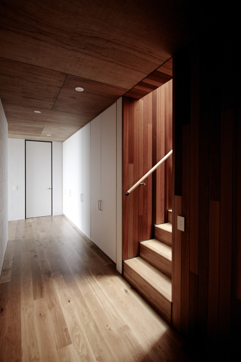 A Black Zinc House Overlooking New Zealand's Southern Alps - IGNANT