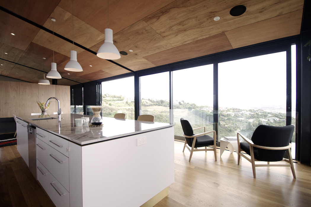 A Black Zinc House Overlooking New Zealand's Southern Alps - IGNANT