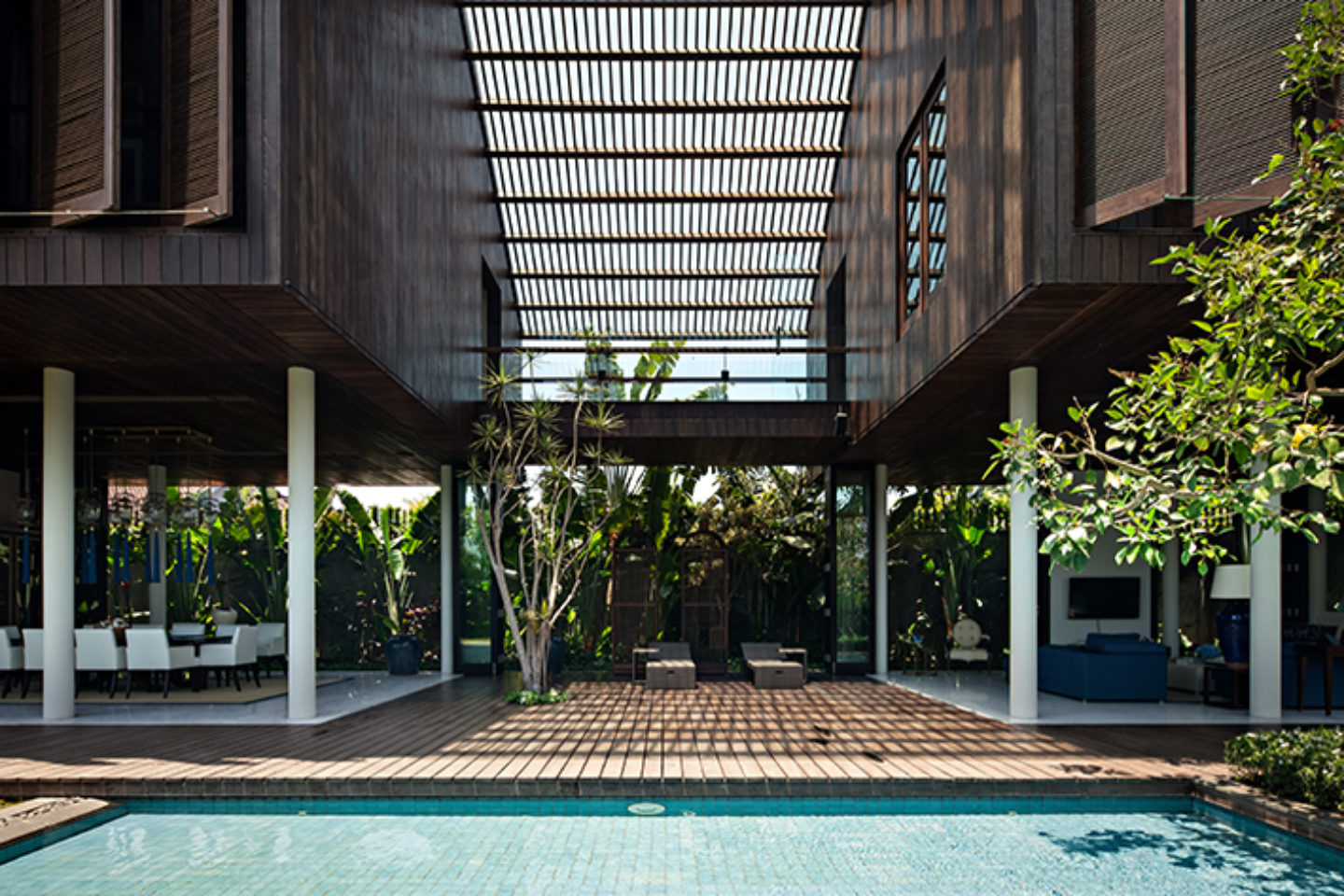 A Tangled Residential Complex: Akihisa Hirata's Tree-Ness House - IGNANT