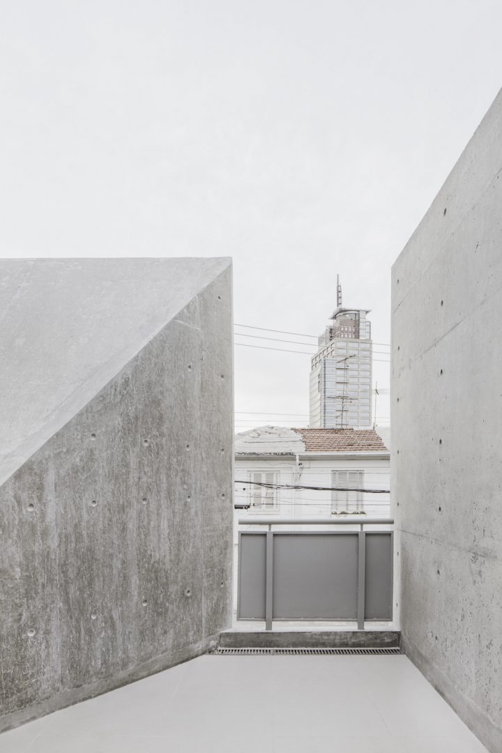 A Concrete Car Workshop In São Paulo - IGNANT
