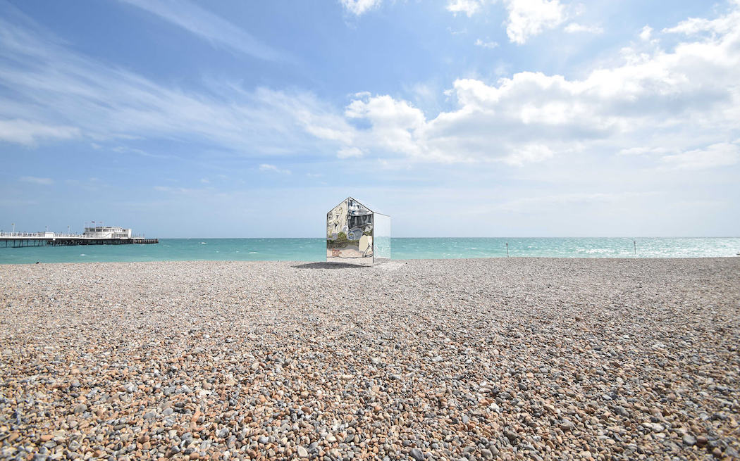 A Mirrored Take On The Classic Beach Hut - IGNANT