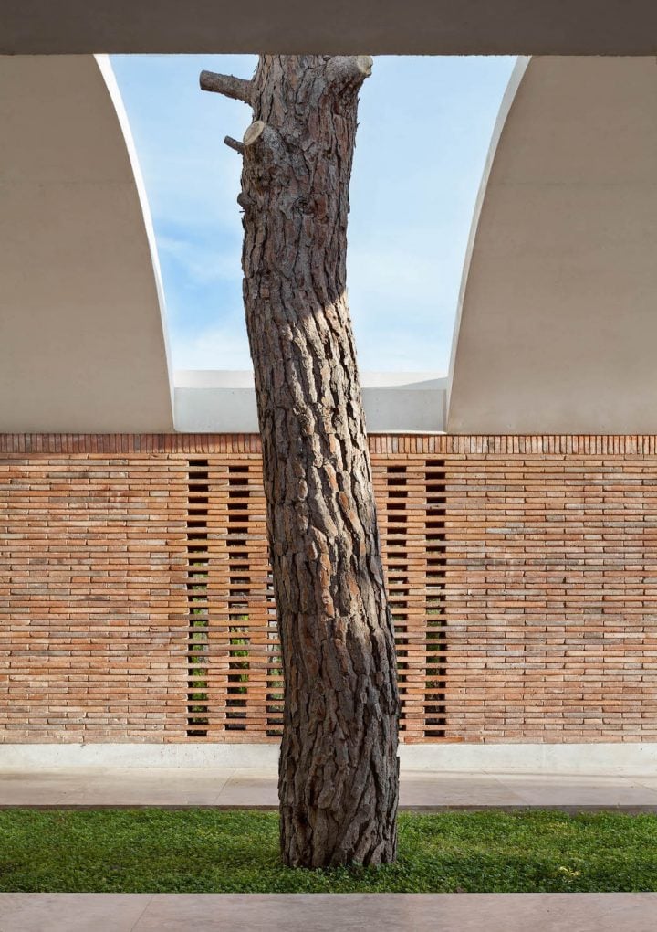 A Vaulted Canopy Home In The Spanish Countryside - IGNANT