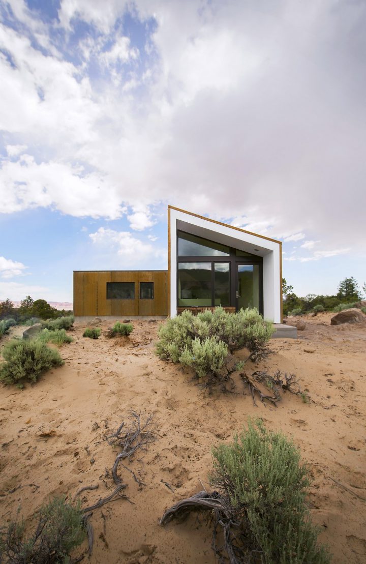 A Dwelling Set In The Desert Landscape - IGNANT