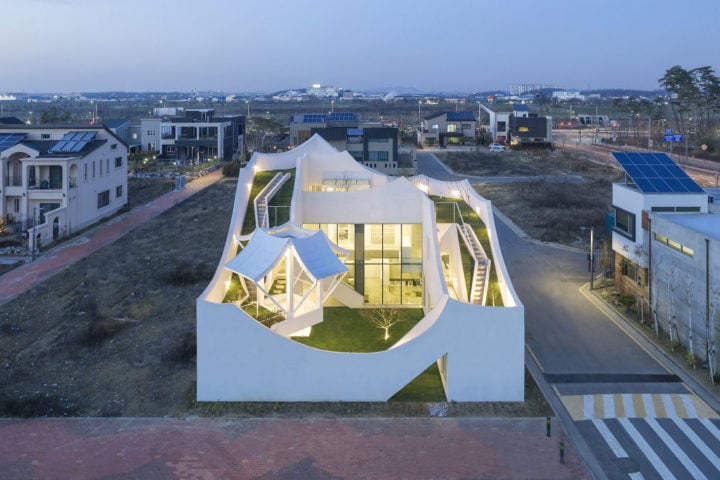 The Cylinder House By Town And Concrete - IGNANT