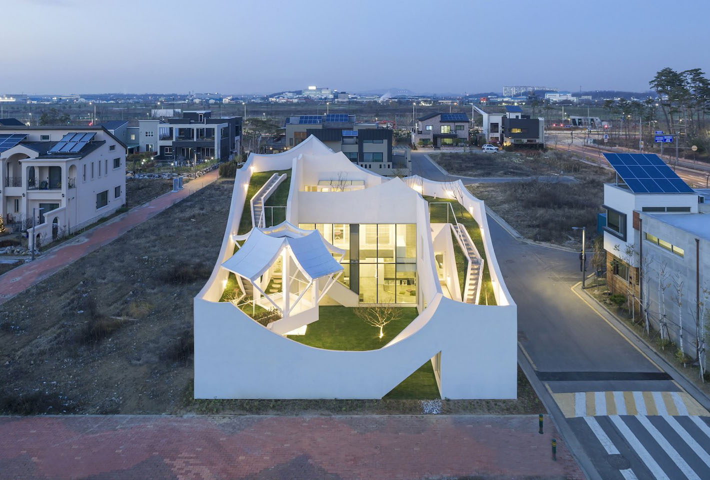 Iroje KHM Designs A Unique Pilot's House - IGNANT