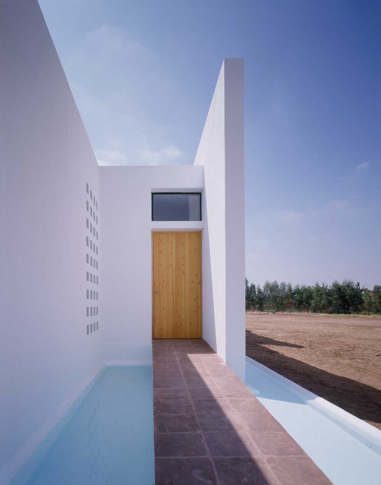 Minimalist Fobe House By Guilhem Eustache - IGNANT