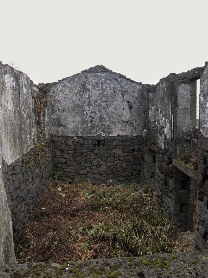 A Holiday Home Built Around A Ruin - IGNANT