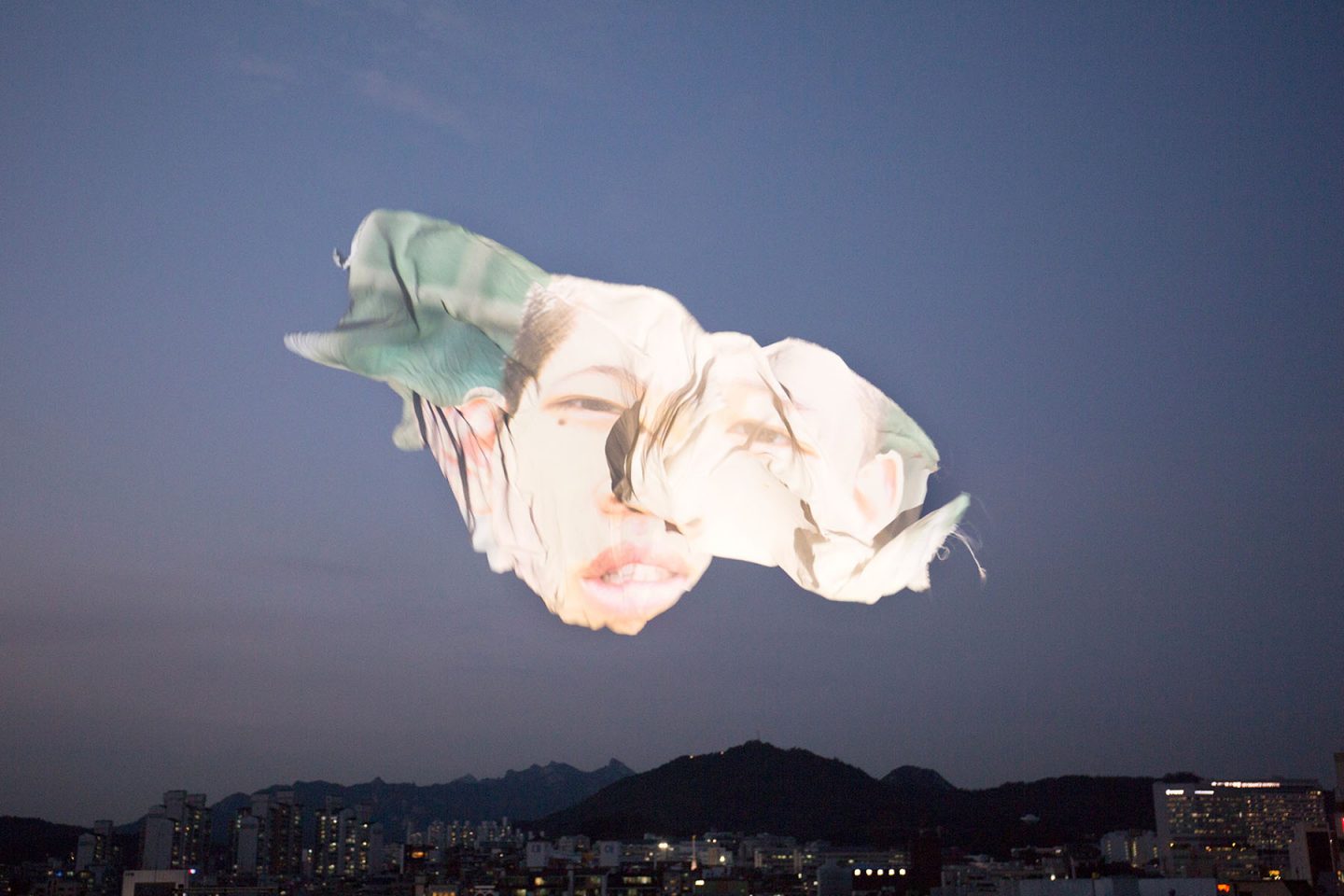 Wonjun Jeong Captures Conversations In The Sky - IGNANT
